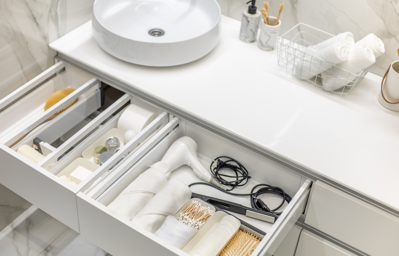 7 Basic Amenities You Should Have In Your Holiday Home - Airbnb Management